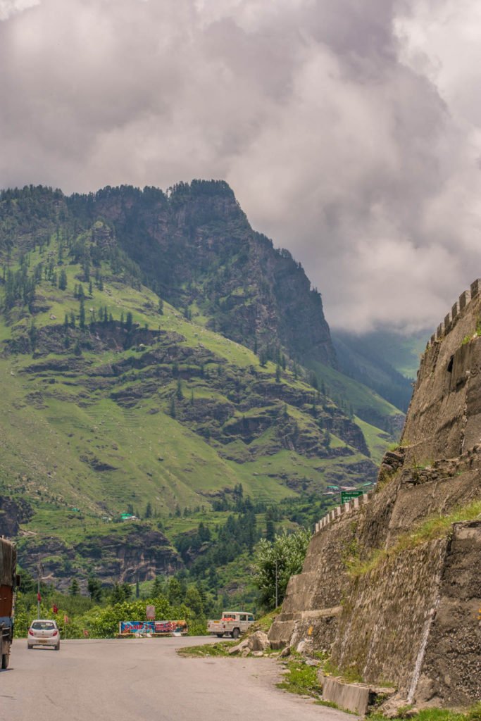 Old Manali: A Guide to the Must-Visit Places | Nomllers